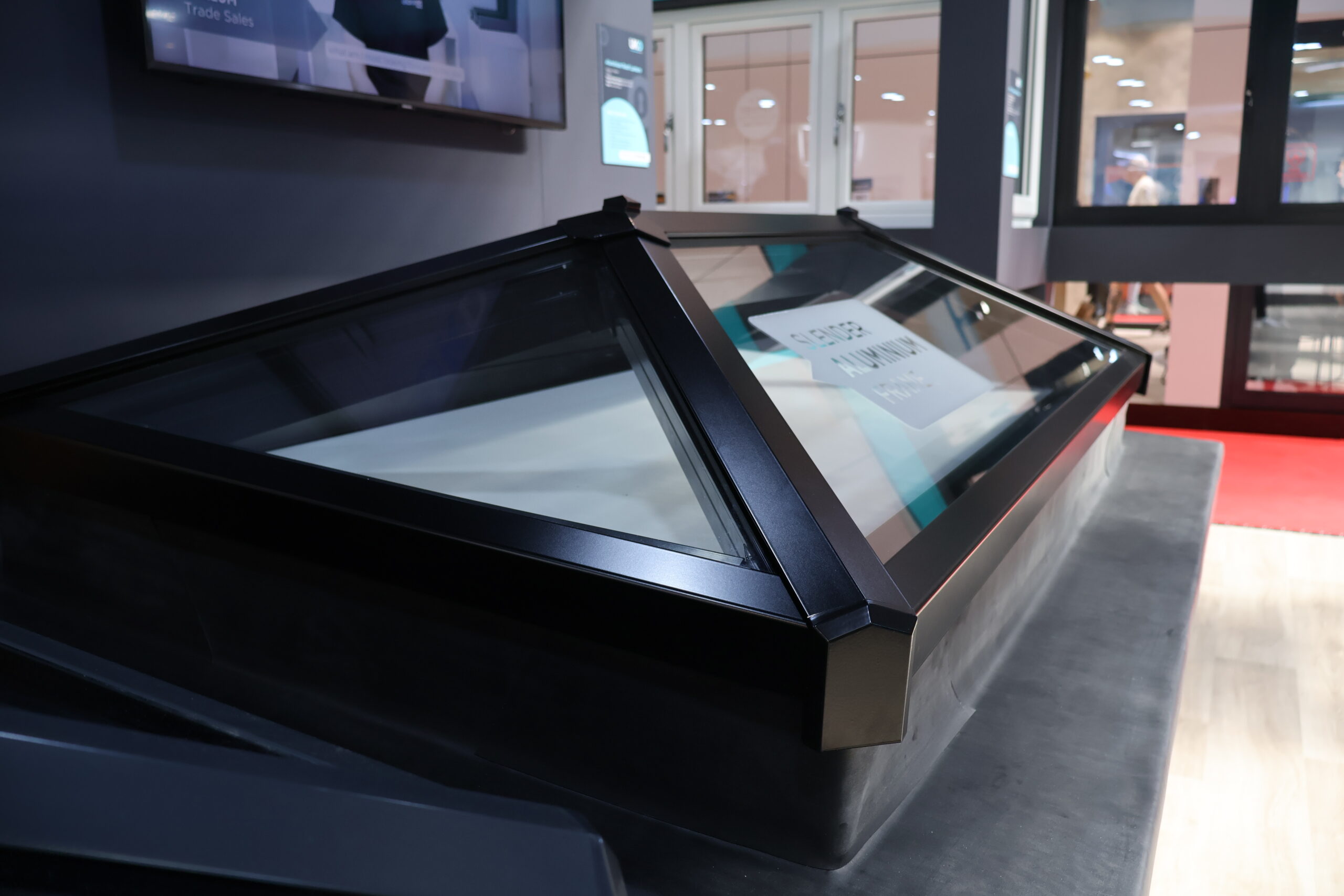 How Does Self-Cleaning Glass Work? - UKO Glass